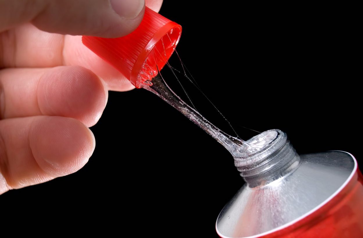 The Top 10 World s Strongest Glue And Adhesives Superdurables